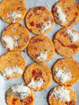 Cheese and tomato cookies - Kitchen by Anna K