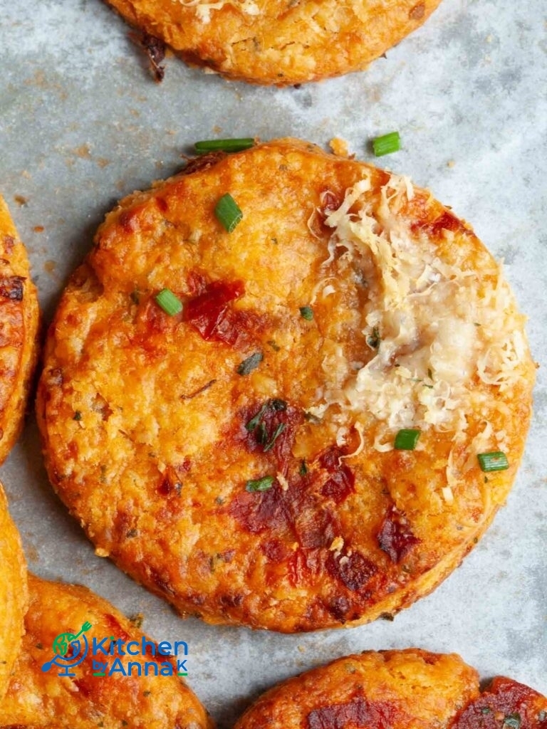 Cheese and tomato cookies - Kitchen by Anna K