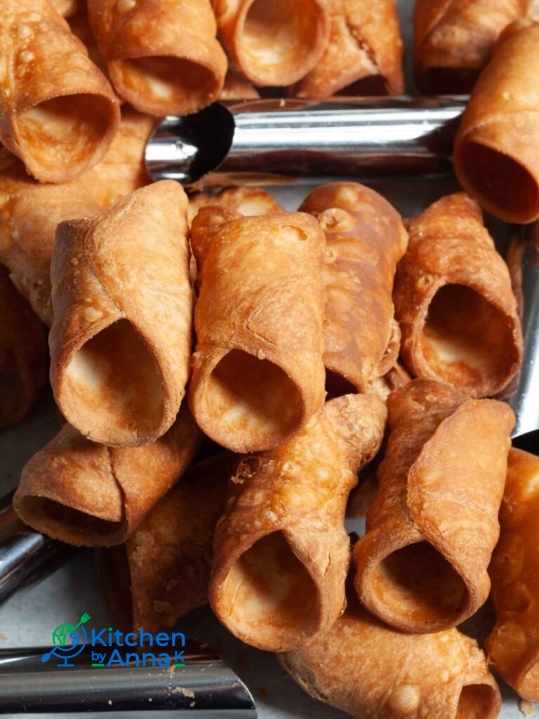 Homemade Italian cannoli shells - Kitchen by Anna K